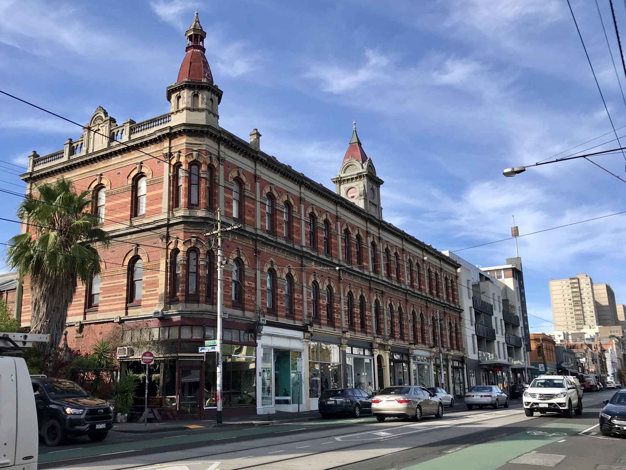 Vegan Food Guide to Brunswick Street in Fitzroy - CARRY ON ONLY