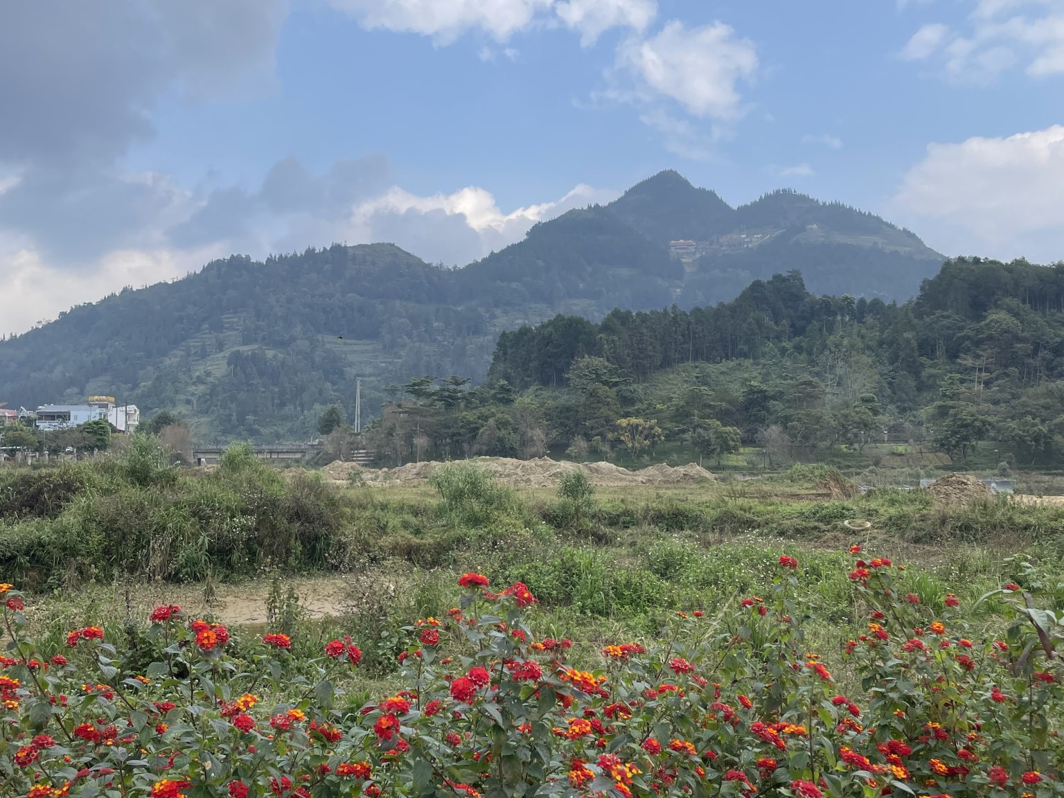 An Adventurous 3 Day Itinerary for Bac Ha in Vietnam - CARRY ON ONLY