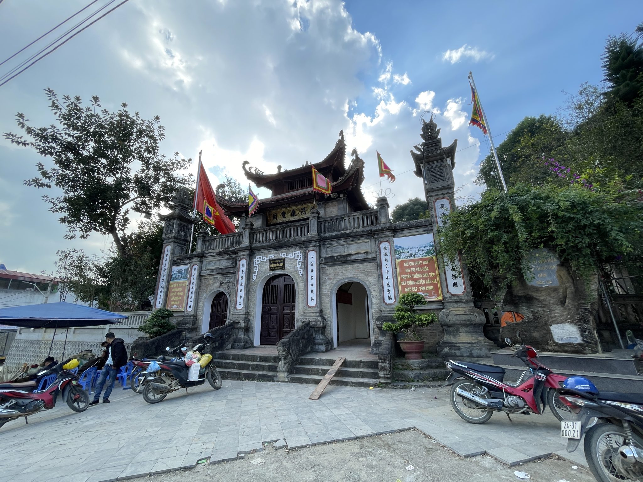 An Adventurous 3 Day Itinerary for Bac Ha in Vietnam - CARRY ON ONLY