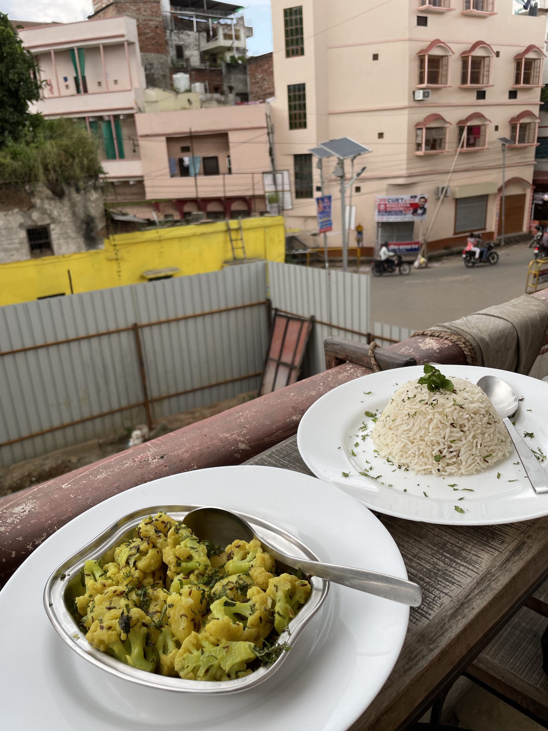 Vegan Food Guide to Varanasi India - CARRY ON ONLY