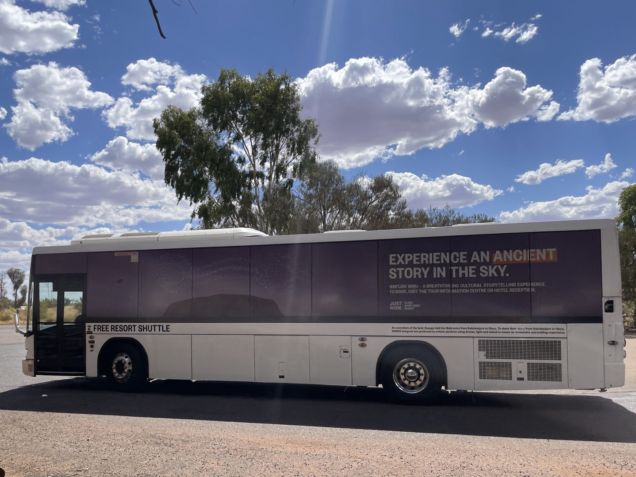 How to Visit Uluru on a Budget - CARRY ON ONLY